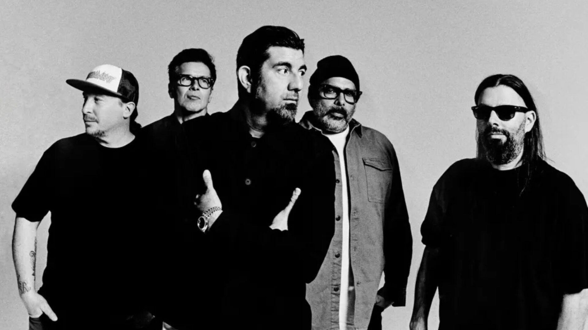DEFTONES’ MOST FOCUSED ALBUM YET: THE BAND BALANCES HEAVY AND DREAMLIKE ...