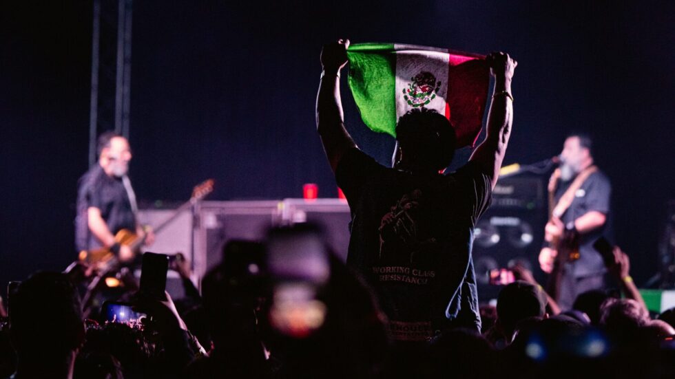30 YEARS OF MOLOTOV: THE BAND CELEBRATED THEIR LEGACY WITH A SOLD-OUT ...