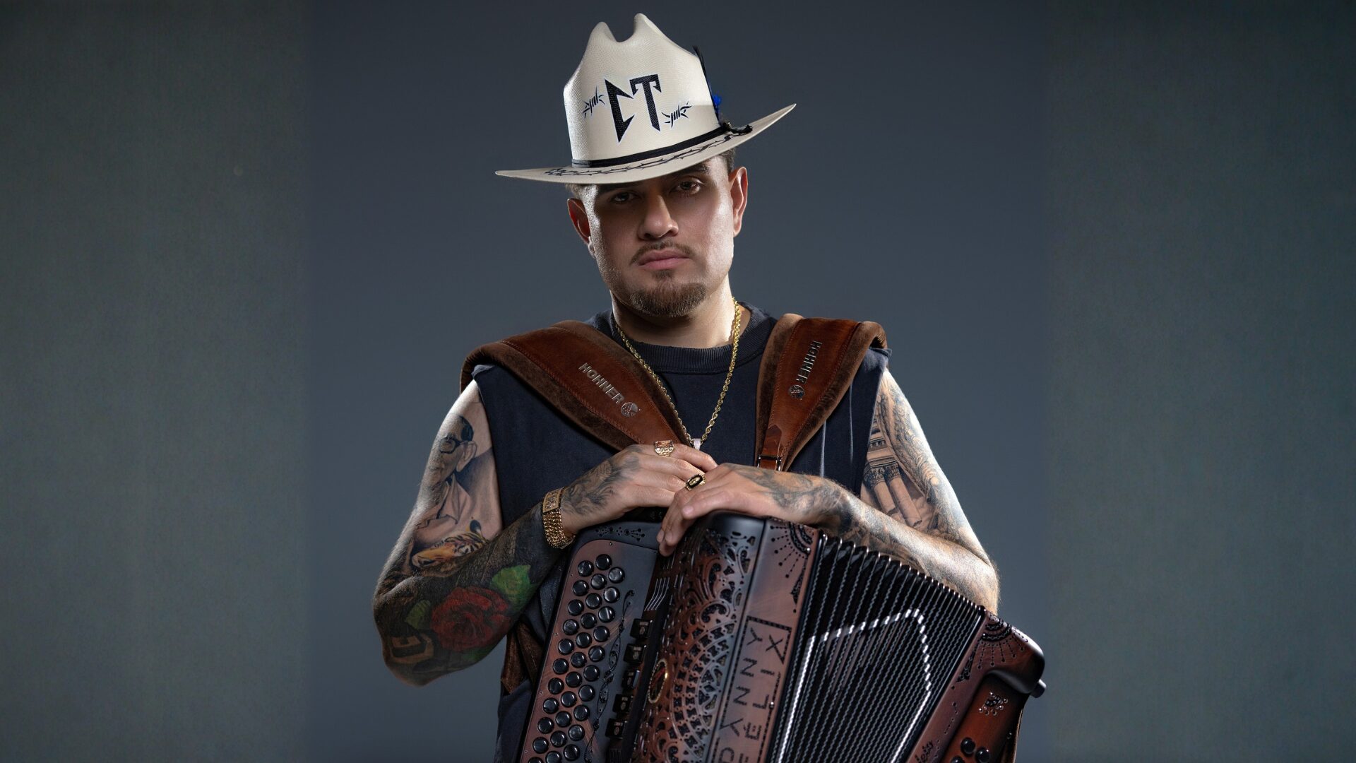 DANNY FELIX: THE ARCHITECT OF THE NEW SIERREÑO WAVE - Visión Music Magazine
